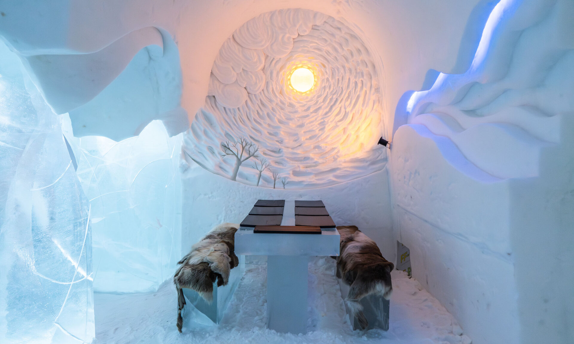 Dinner at the Ice Restaurant | Visiting Package